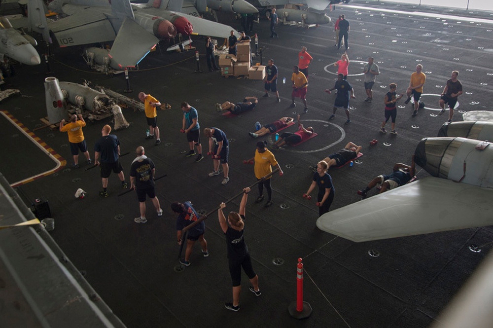 DVIDS - Images - USS Carl Vinson operations [Image 34 of 48]