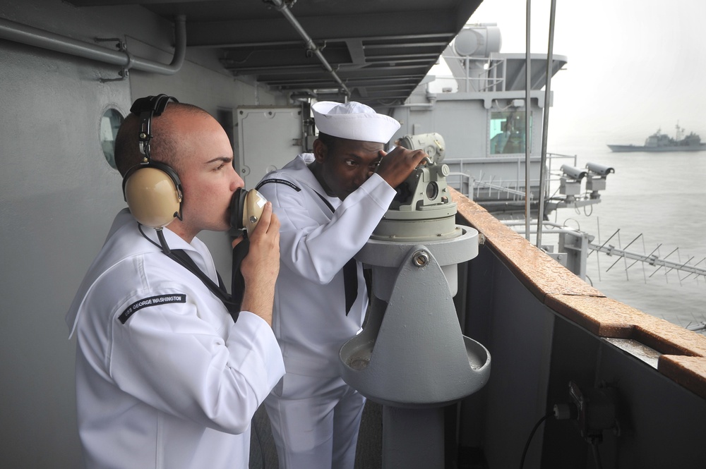 DVIDS - Images - USS George Washington operations [Image 3 of 3]