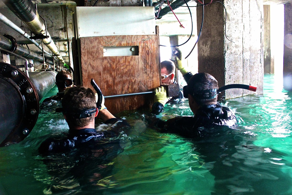 DVIDS - Images - Underwater Construction Team 2 Sailors refurbish a ...