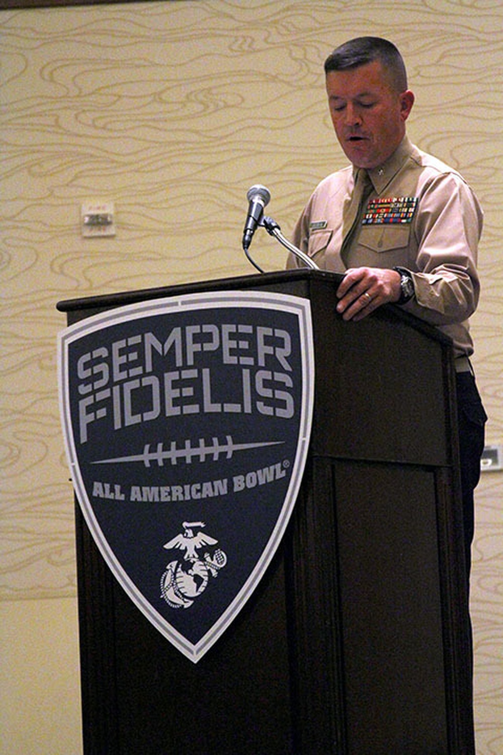 DVIDS - News - Marine Corps Kicks Off Annual Bowl Game
