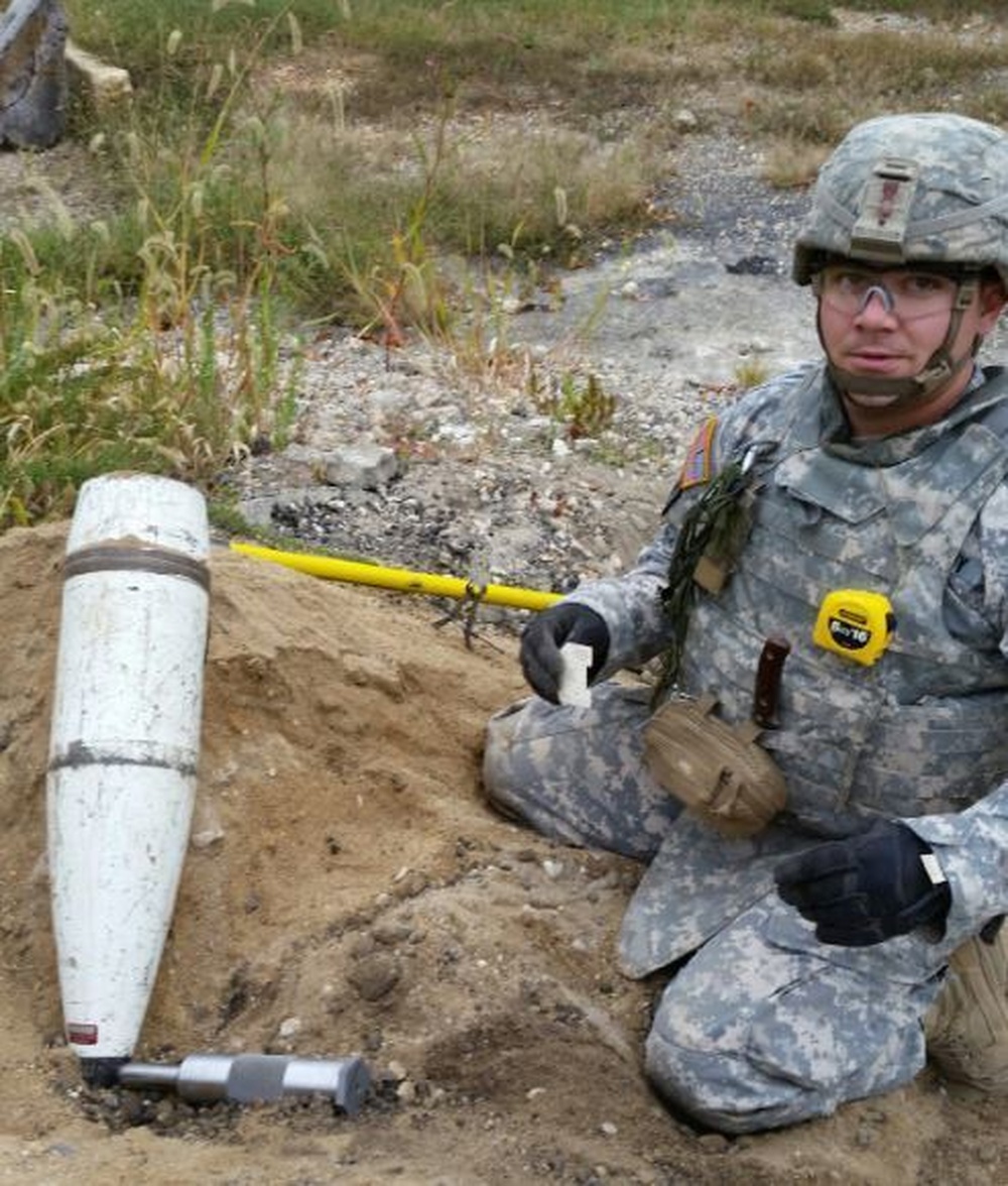 DVIDS - News - Army bomb squad disposes of Georgetown cannon ball