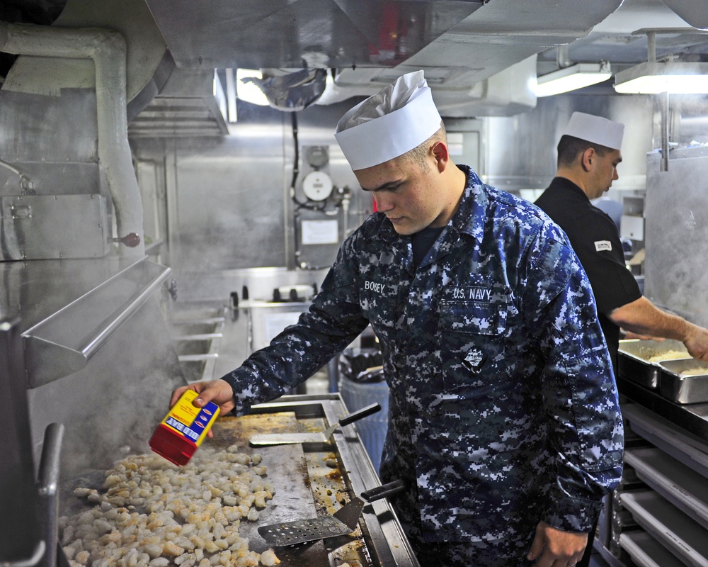 DVIDS - Images - USS Blue Ridge operations [Image 6 of 8]