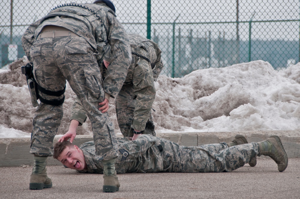 DVIDS - Images - 179th Security Forces Squadron trains on gate ...