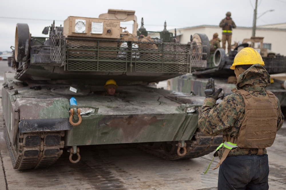 DVIDS - Images - Rail Loading Training [Image 11 of 12]
