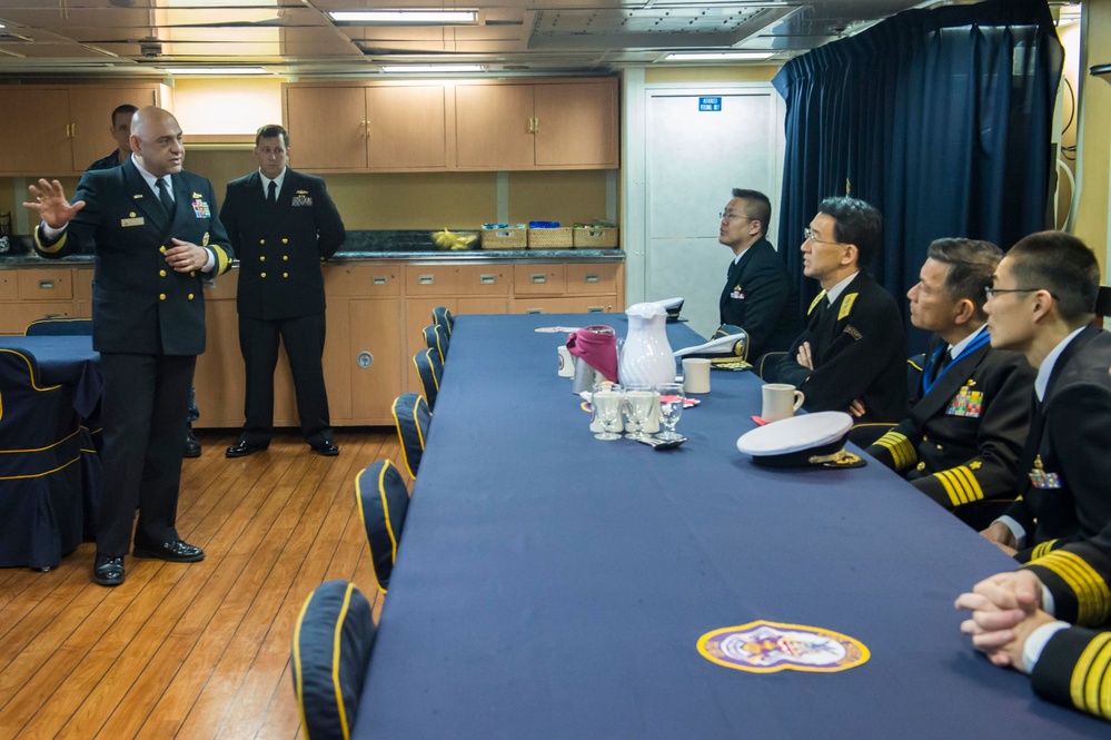 DVIDS - Images - Tour of USS Shiloh [Image 2 of 4]