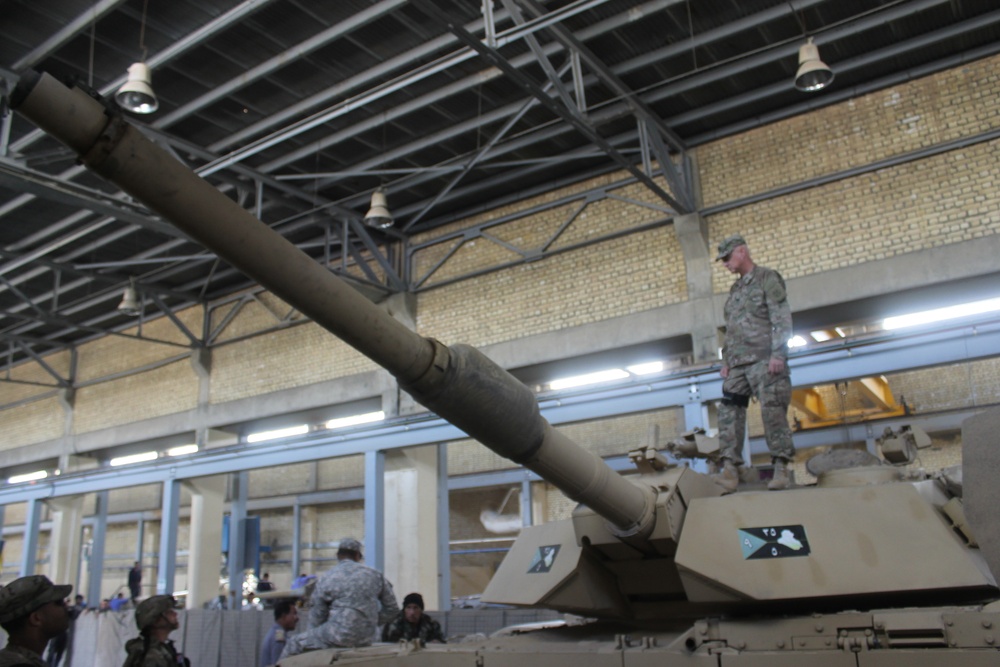 DVIDS - Images - Atop an Iraqi tank [Image 3 of 3]