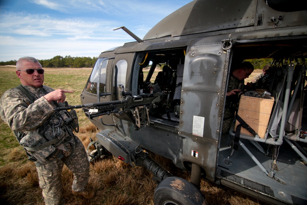 DVIDS - Images - NJ Army Guard aerial gunnery training [Image 21 of 36]