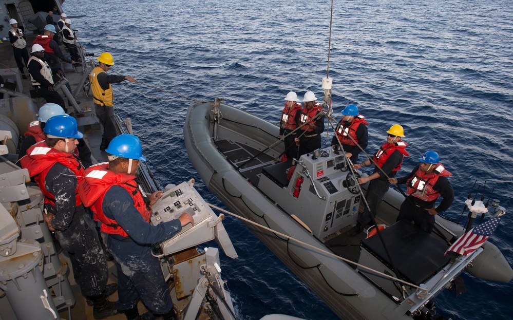 DVIDS - Images - USS Ross operations [Image 1 of 2]