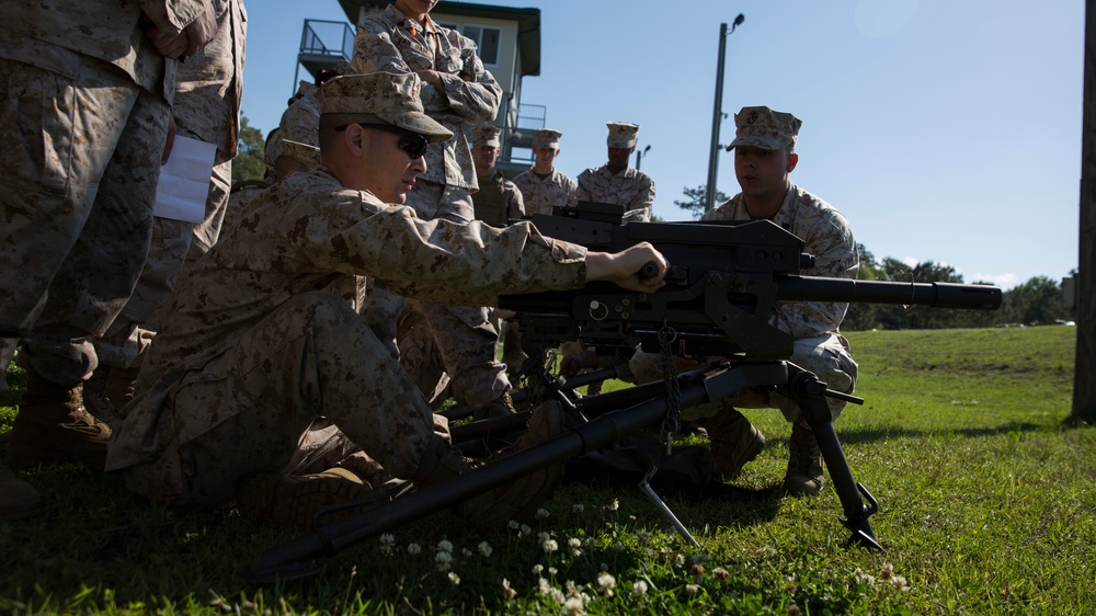 DVIDS - Images - ‘The Division’s Own’ launches rounds down range [Image ...