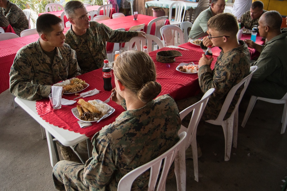 DVIDS - Images - US Marine General visits the Philippines [Image 7 of 8]