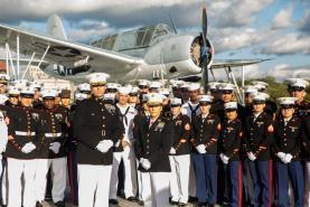 DVIDS - News - DPC/RSU-East Marines participate in traditional mess ...