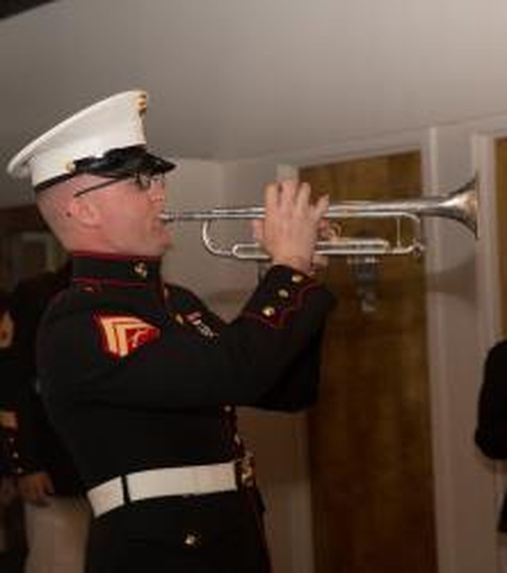 DVIDS - News - DPC/RSU-East Marines participate in traditional mess ...