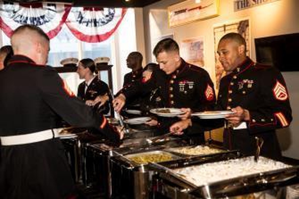DVIDS - News - DPC/RSU-East Marines participate in traditional mess ...