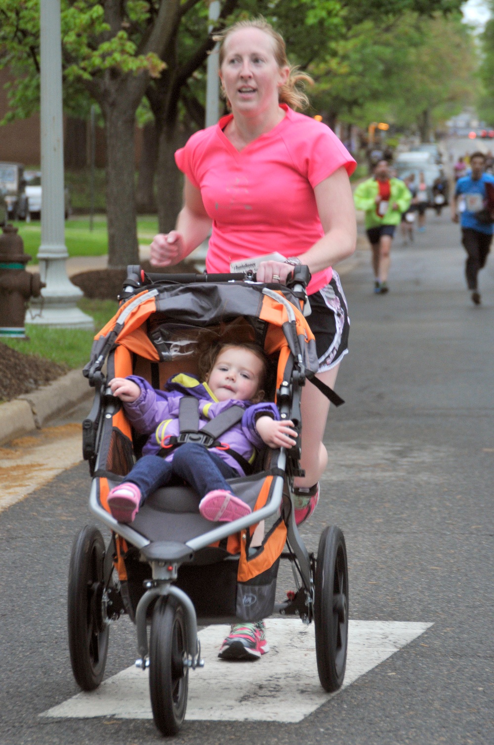 DVIDS - News - Runners, walkers rock and reel to Fort Myer FMWR’s ...