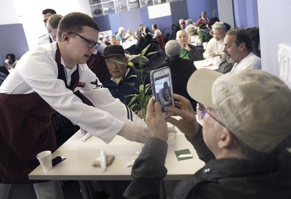DVIDS - News - Service members assist seniors in Community Outreach Project