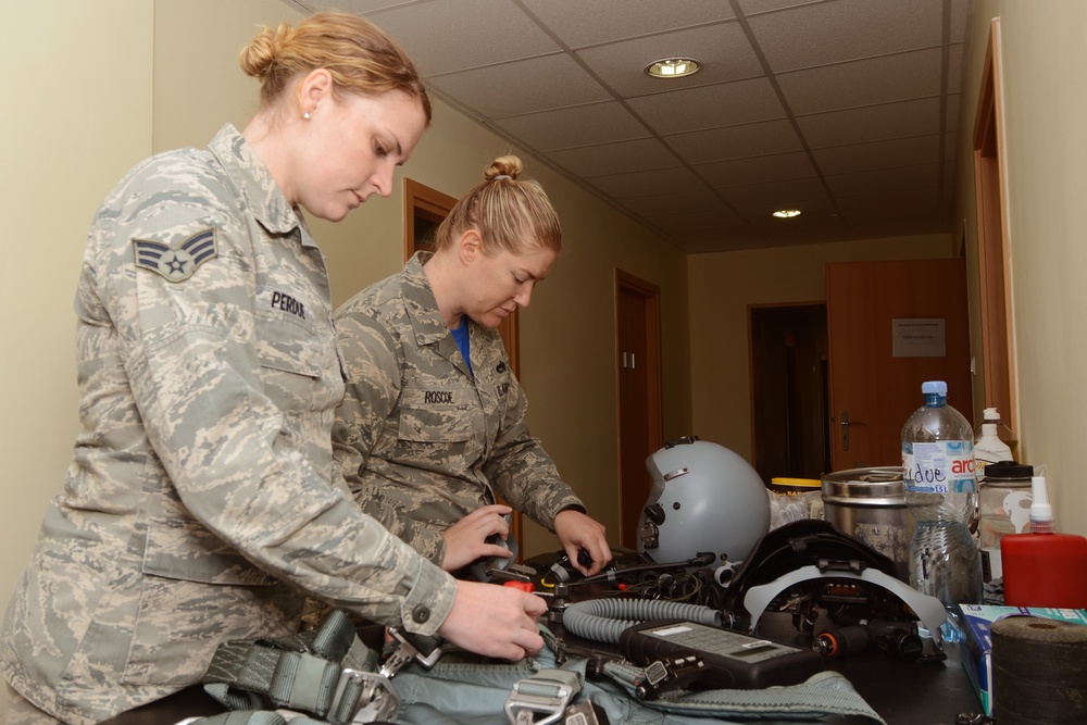 DVIDS - Images - Aircrew helmet inspections [Image 2 of 18]