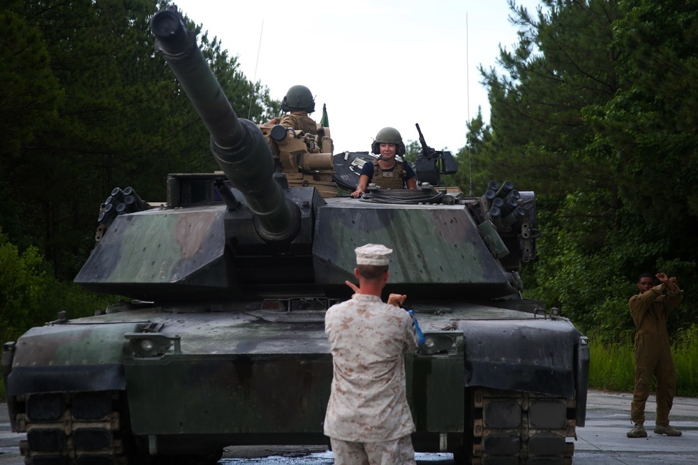 DVIDS - News - Family First; 2nd Tanks hosts Spouse Appreciation Day