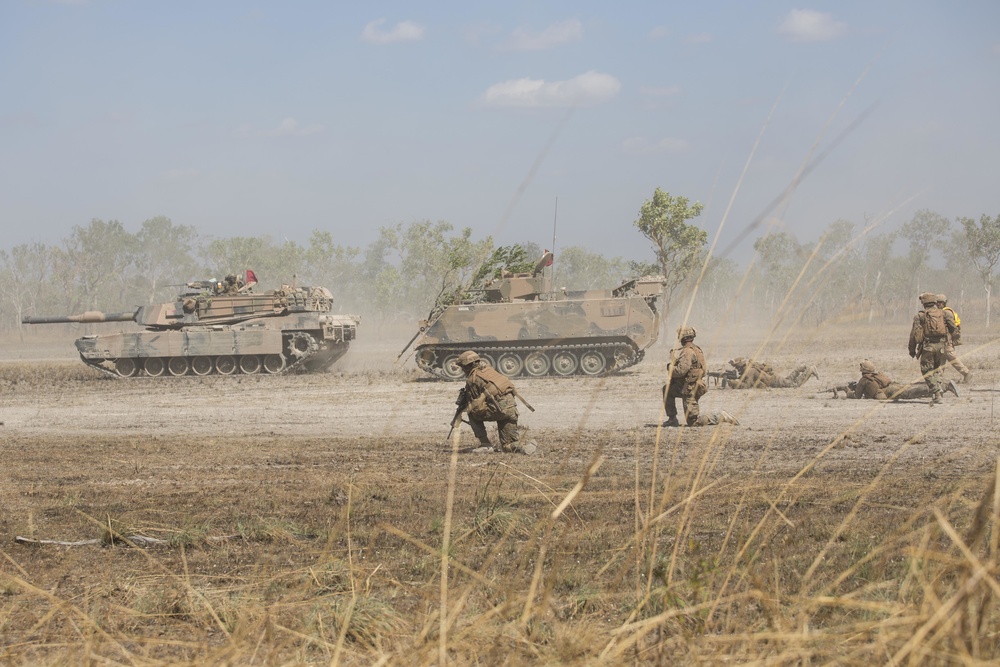 DVIDS - Images - U.S. Marines become familiar with Australian assault ...