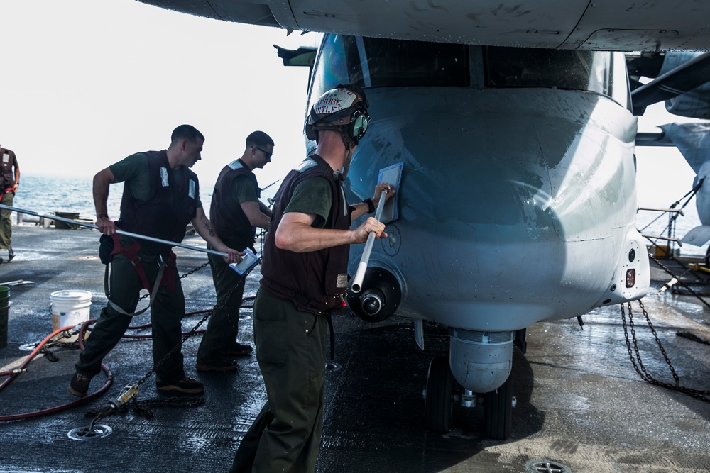 DVIDS - Images - Osprey Wash: U.S. Marines keep aircraft in top ...