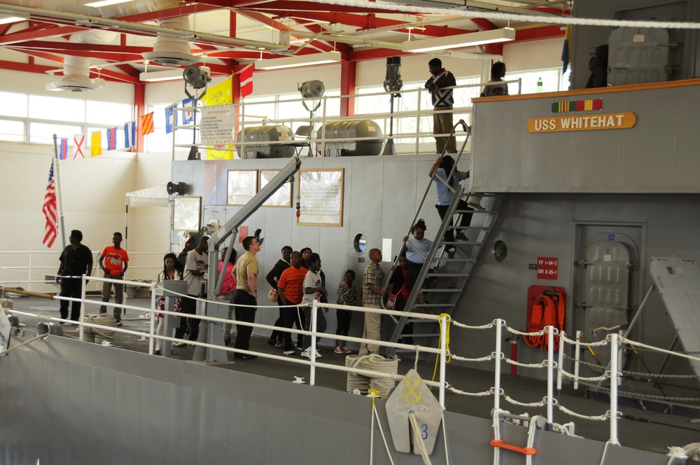 DVIDS - Images - Saturday Scholars program [Image 1 of 4]