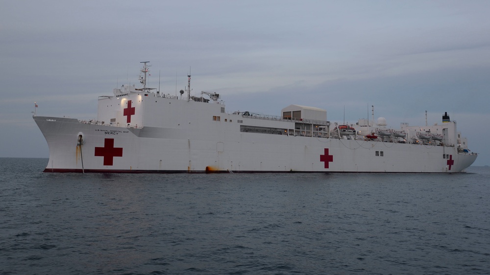 DVIDS - Images - USNS Mercy arrives in Roxas City, Philippines [Image 6 ...