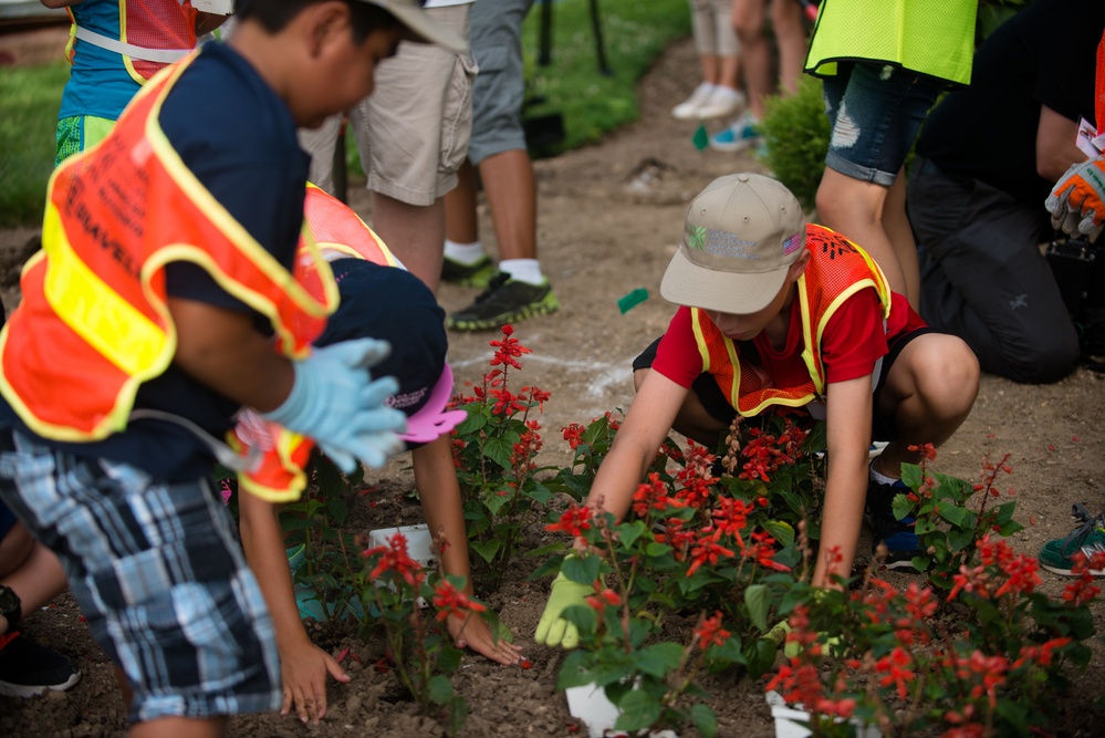 DVIDS - Images - Volunteers work during the National Association of ...
