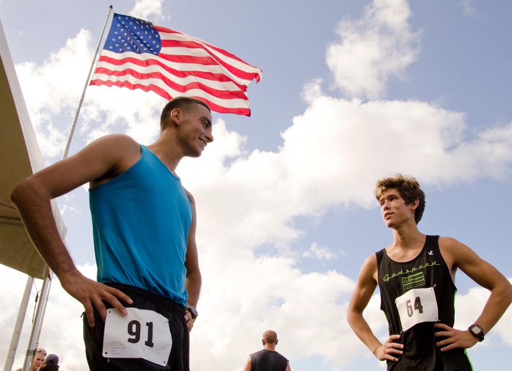 DVIDS - Images - Service members, public run Camp Smith Grueler 5K ...