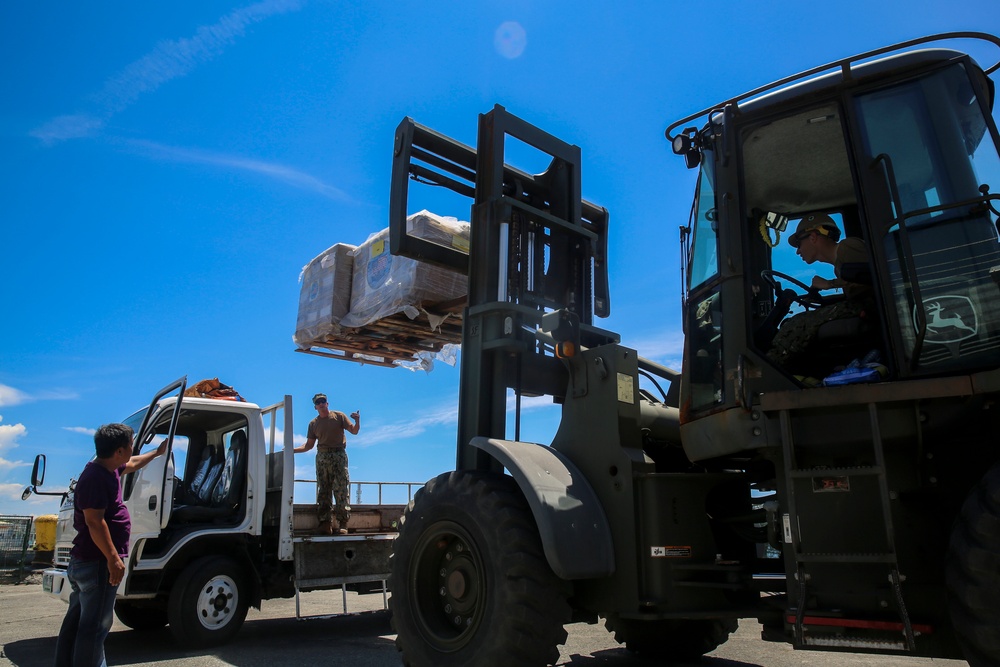 DVIDS - Images - Project handclasp donates to the department of health ...