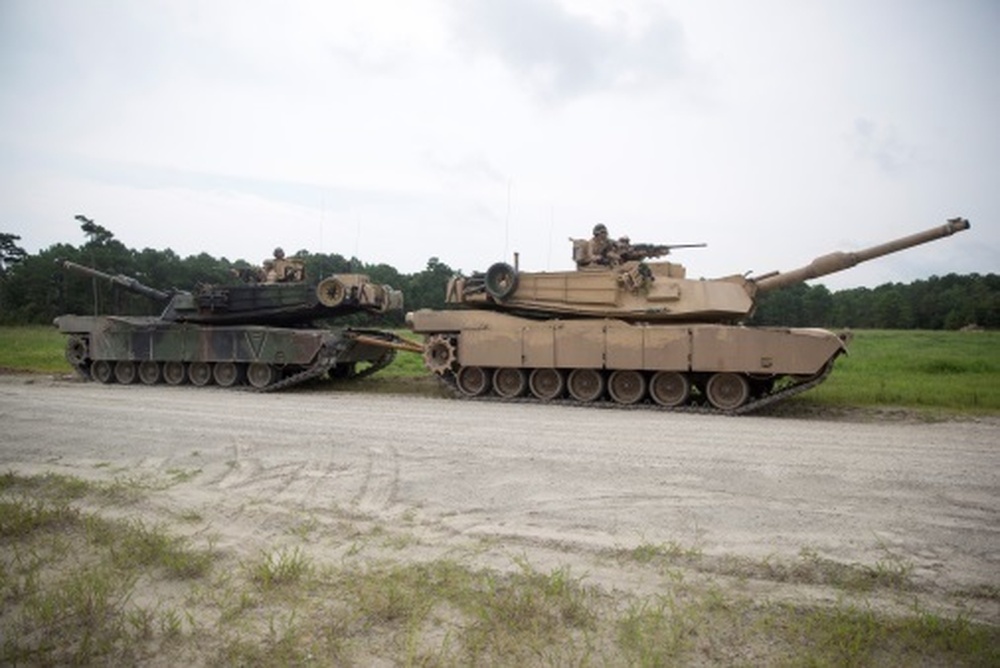 DVIDS - Images - 2nd Tank Bn. maneuvers through training [Image 9 of 10]