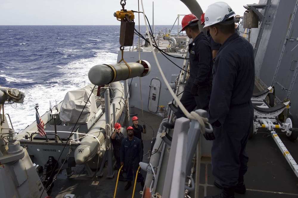 DVIDS - Images - Sailors load weapons aboard USS Lassen [Image 1 of 7]