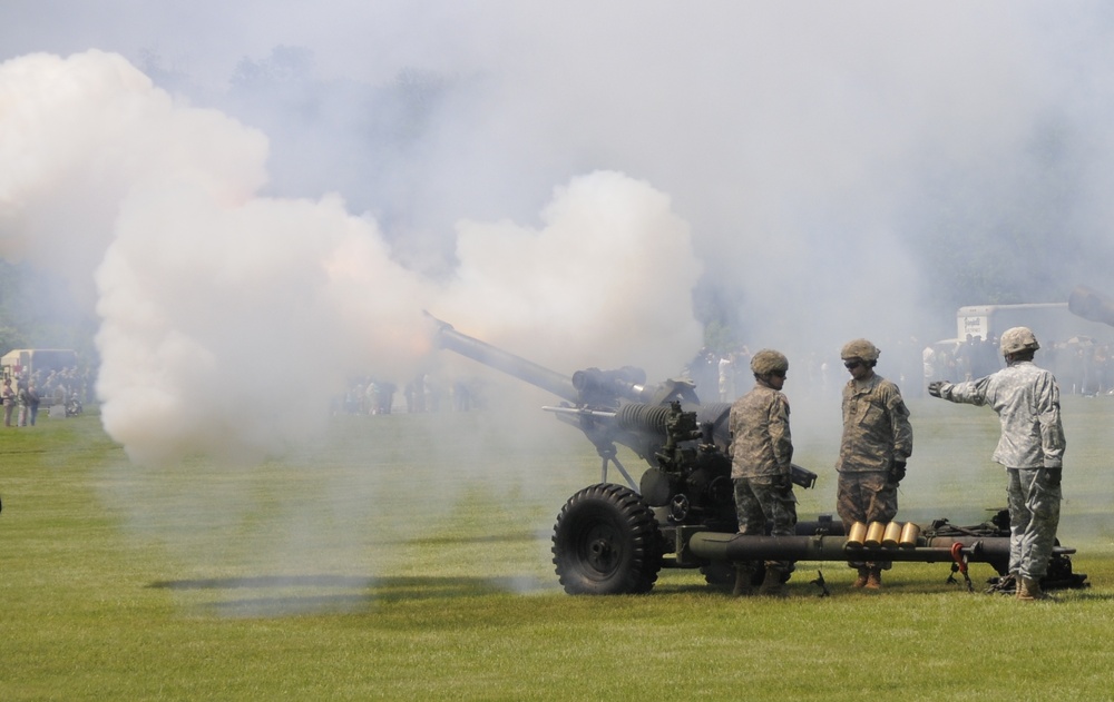 DVIDS - Images - Howitzer firing