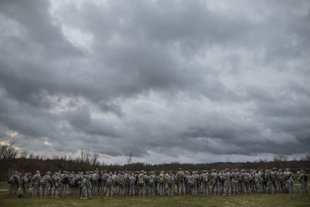 DVIDS - Images - Military Police shooting for excellence [Image 1 of 14]