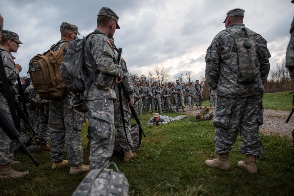 DVIDS - Images - Military Police shooting for excellence [Image 2 of 14]