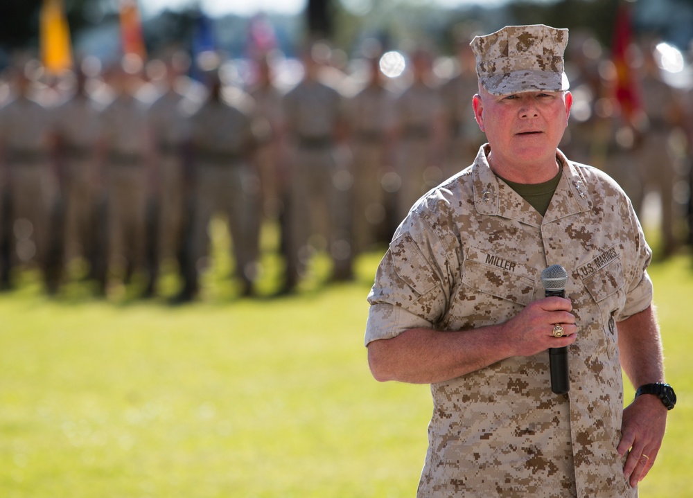 DVIDS - Images - II MEF Change of Command [Image 18 of 33]