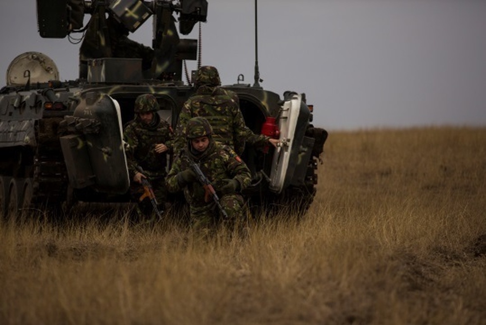 DVIDS - News - A change of scenery: US Marines deploy tanks to Romania ...