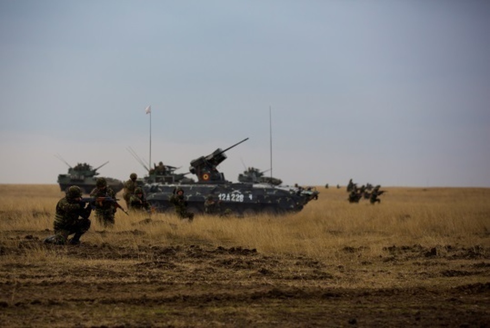 DVIDS - News - A change of scenery: US Marines deploy tanks to Romania ...