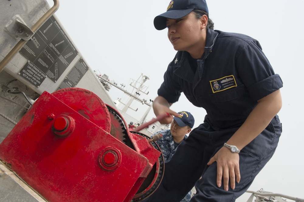 DVIDS - Images - Sailors at work aboard Spearhead [Image 1 of 2]