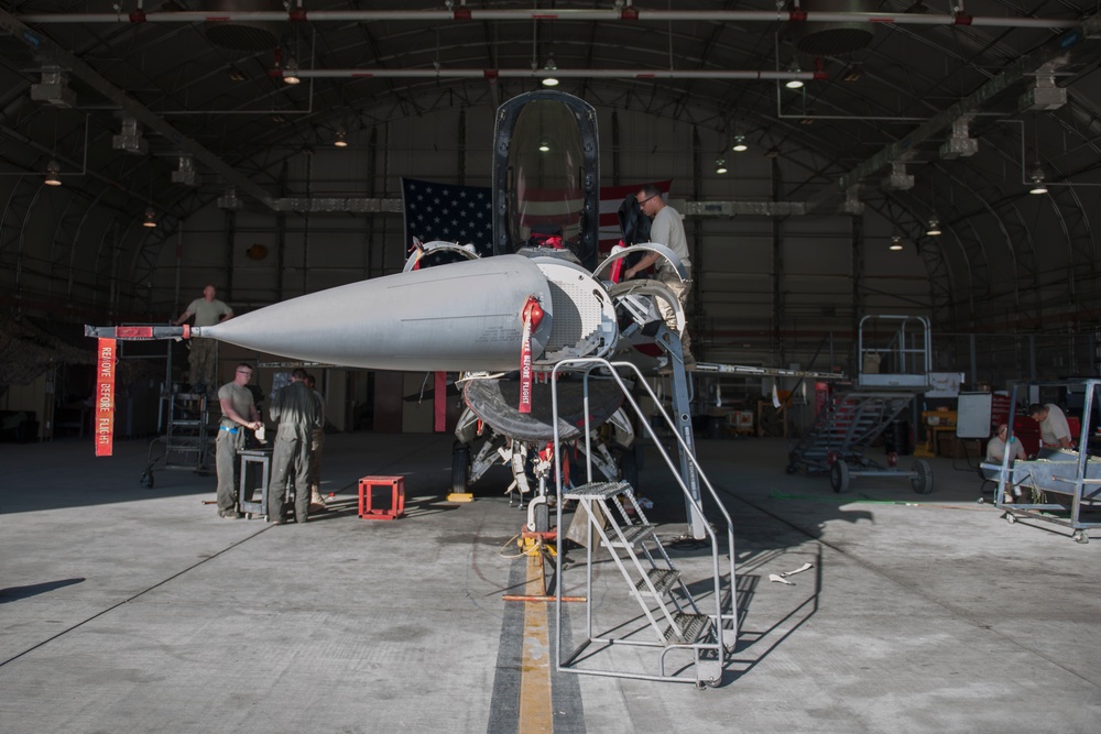 DVIDS - Images - Phase Team keeps Falcons flying [Image 12 of 16]