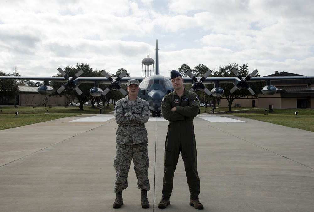 DVIDS - News - Brother's bond stregthened by service