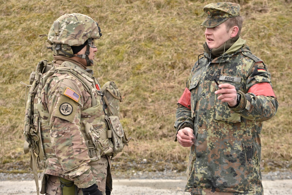 DVIDS - Images - 2nd CR Troopers demonstrate interoperability using ...