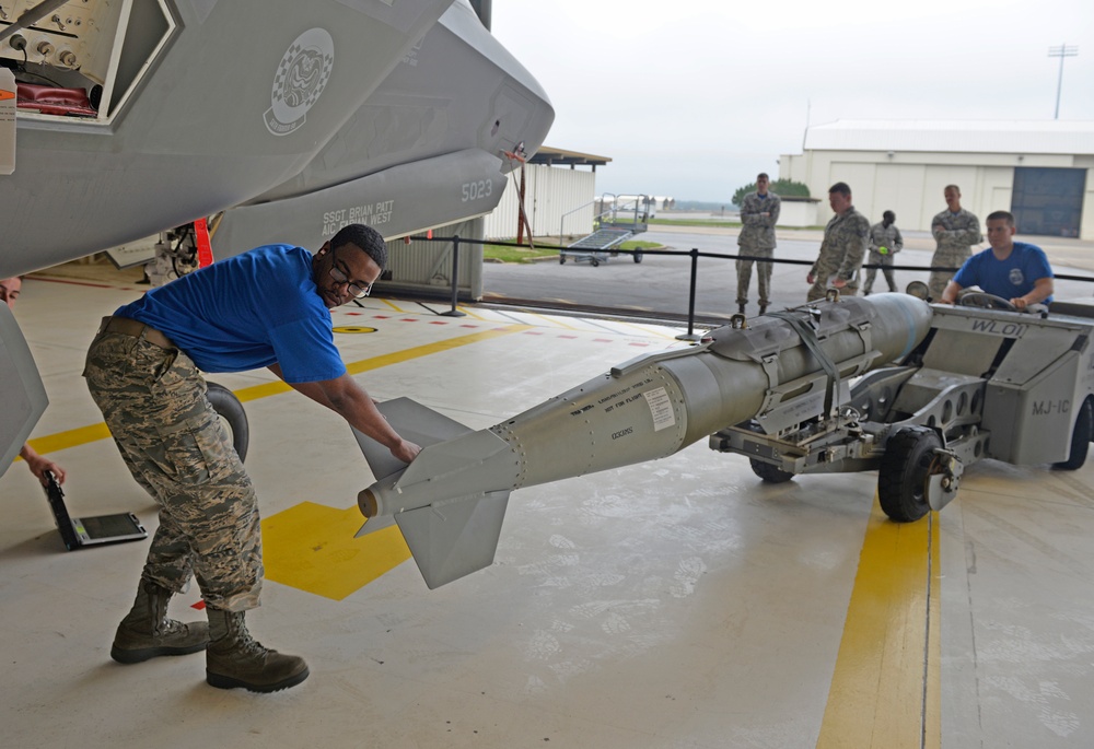 DVIDS - Images - F-35A load crew competes in quarterly competition ...