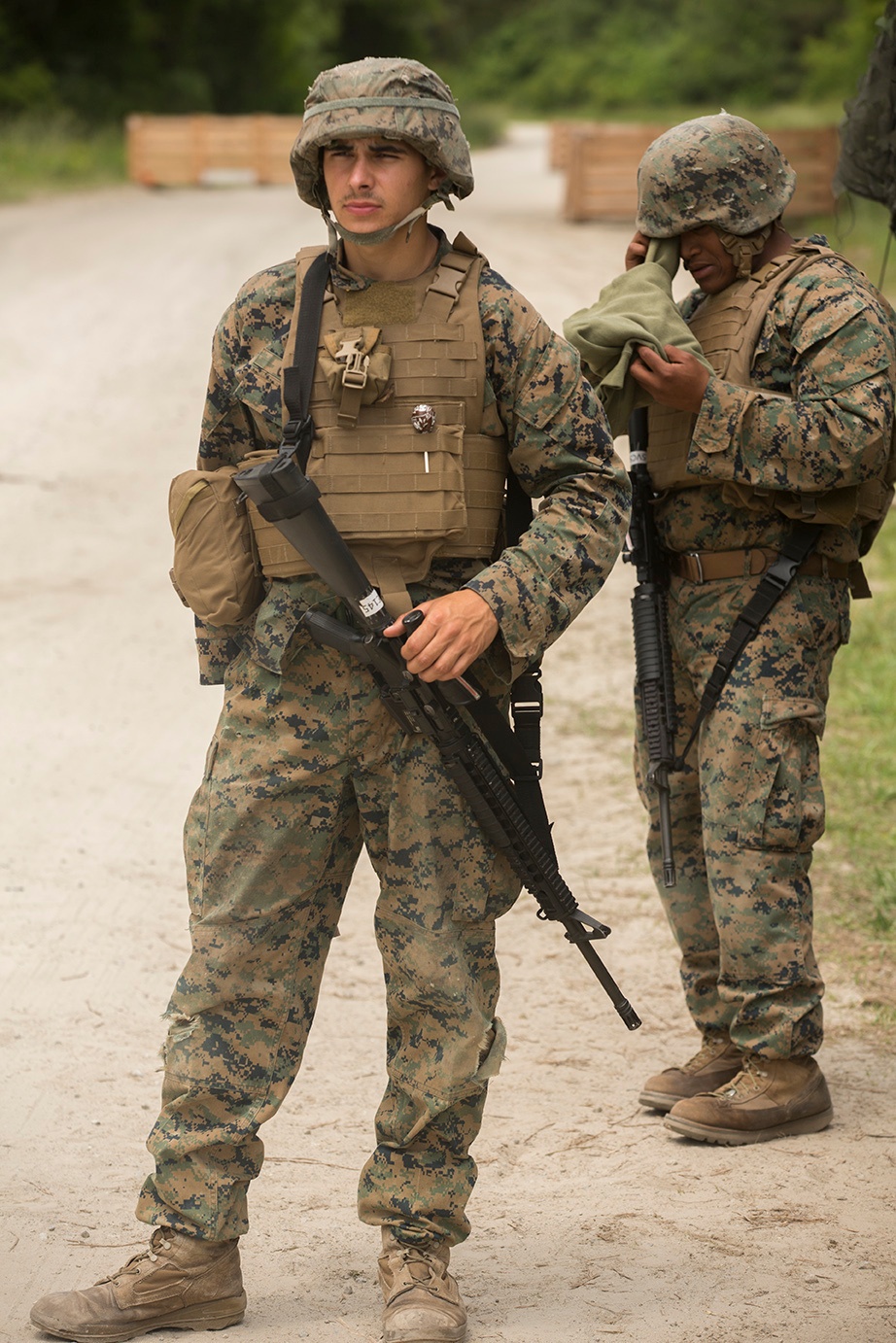 DVIDS - Images - Service members participate in II MEFEX 2016 [Image 2 ...