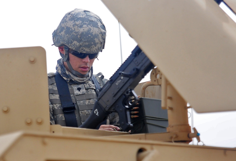 DVIDS - News - First time go: MPs qualify crew-served gunnery