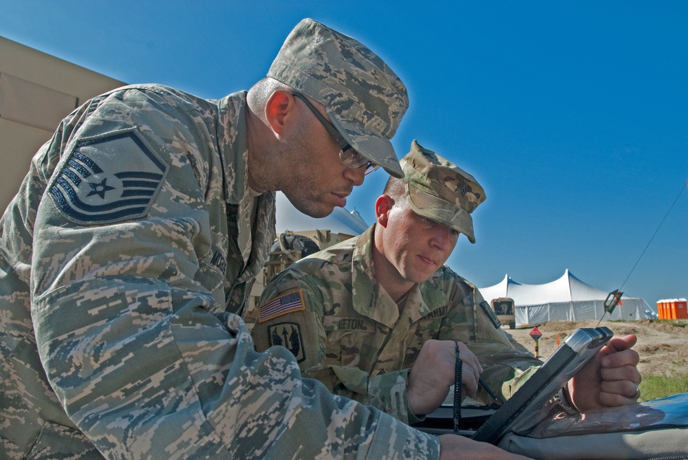 DVIDS - News - Joint Force Communication during MiBT 16