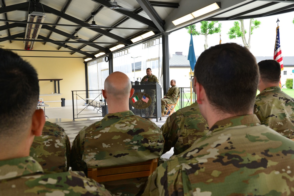 DVIDS - Images - Vicenza Military Intelligence Detachment Change of Command Ceremony [Image 10 ...