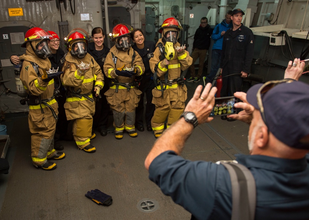DVIDS - Images - U.S. Navy ships arrive for Rose Fest Fleet Week [Image ...