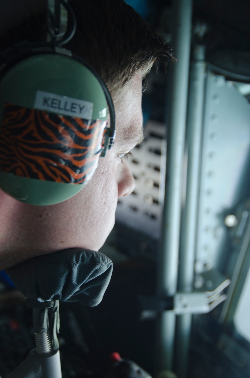 DVIDS - Images - Stratotanker Refuels a Stratofortress [Image 3 of 12]