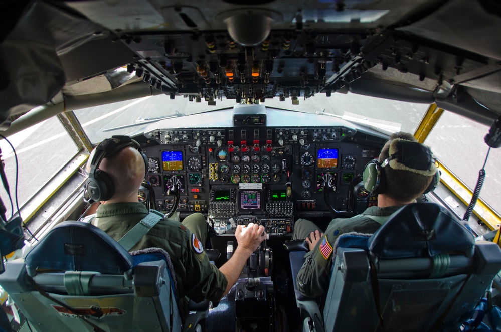 DVIDS - Images - Stratotanker Refuels a Stratofortress [Image 12 of 12]