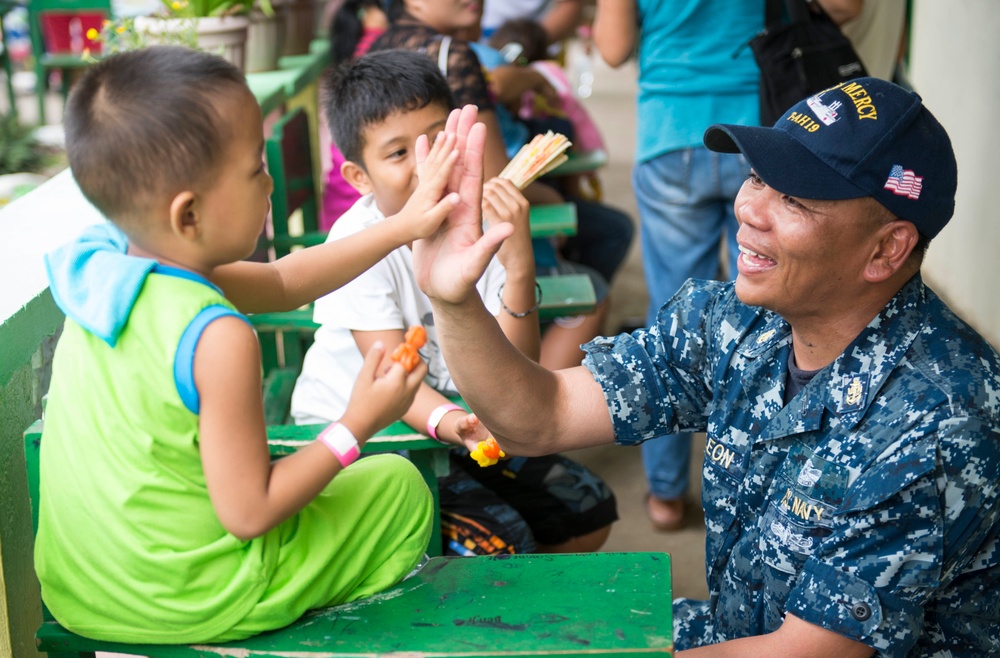 DVIDS - Images - Pacific Partnership [Image 19 of 29]