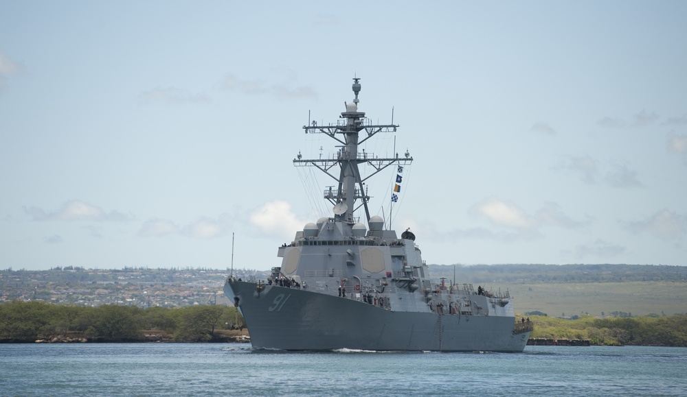 DVIDS - Images - USS Pinckney (DDG 91) departs Joint Base Pearl Harbor ...